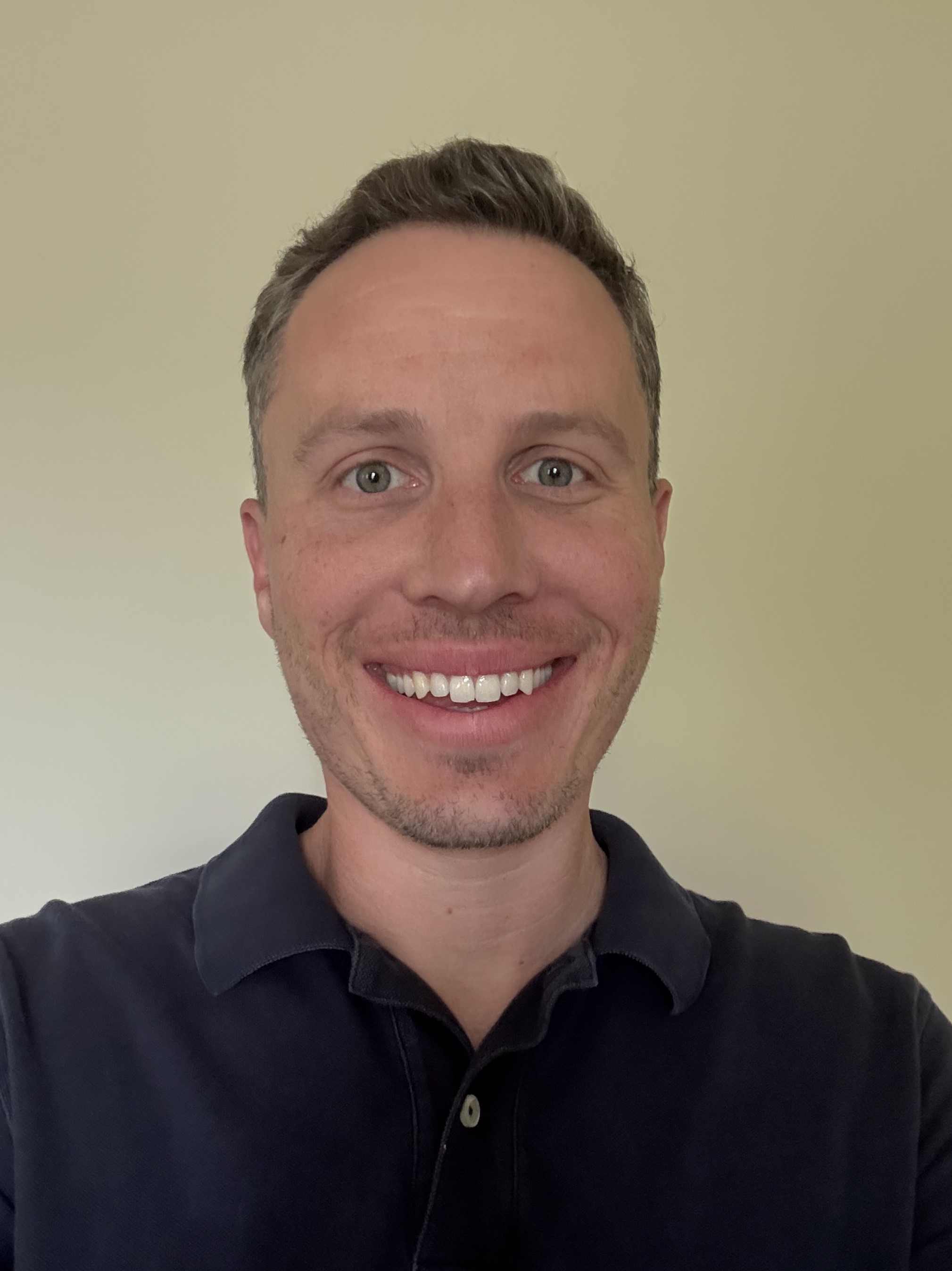 Middle School Teacher of the Year: Eric Olderstein Inspires Students to ...
